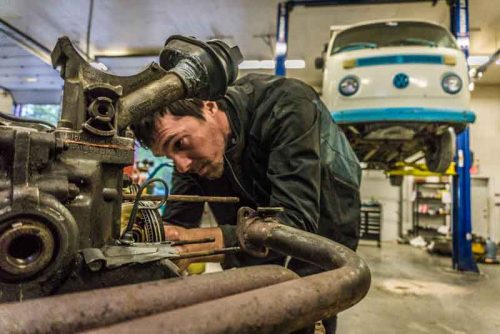 VW Bus Restoration After a Fire - Hasta Alaska - S05E08